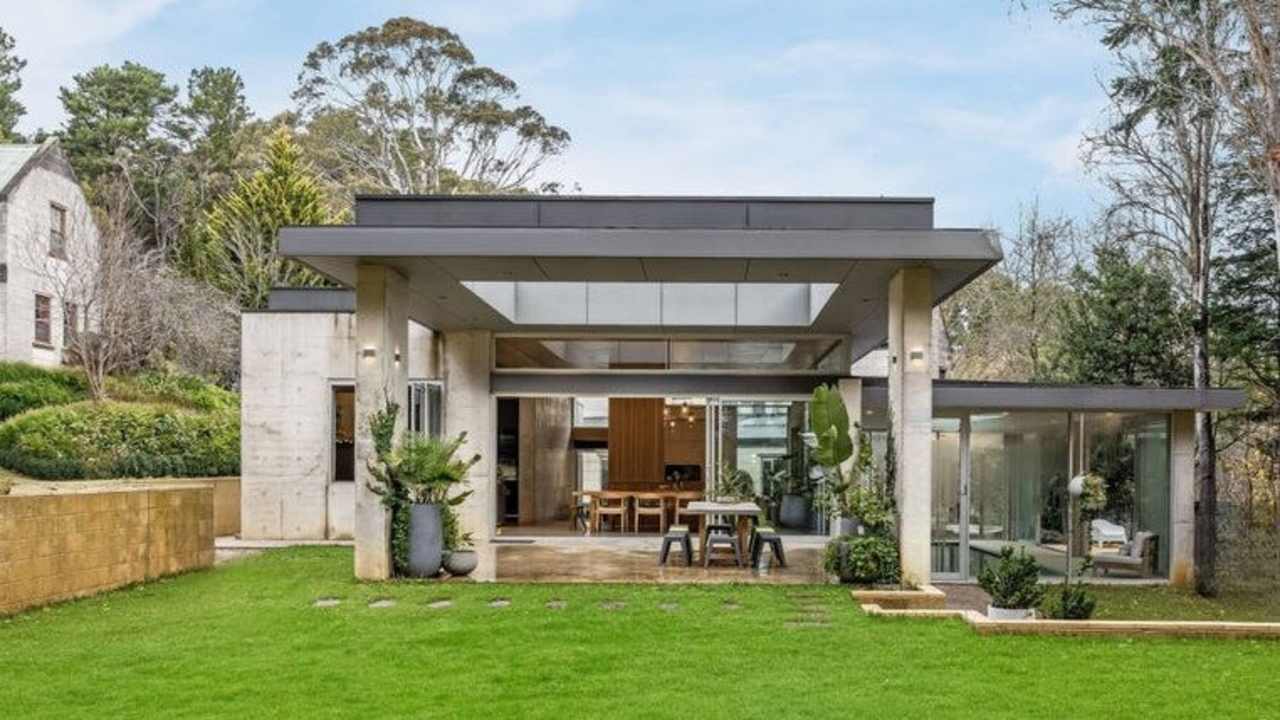 Stunning Adelaide Hills Farmhouse Offers Unique Lifestyle Opportunity