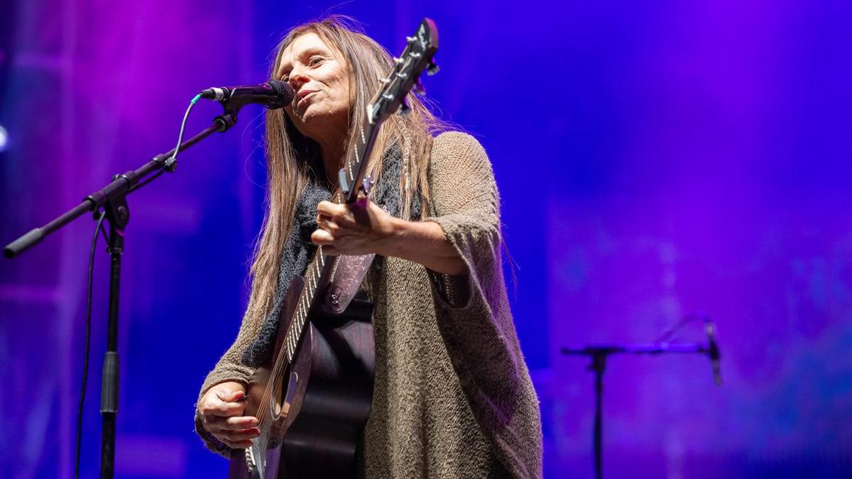 Kasey Chambers Returns to Mundi Mundi Bash, Celebrates Outback Roots