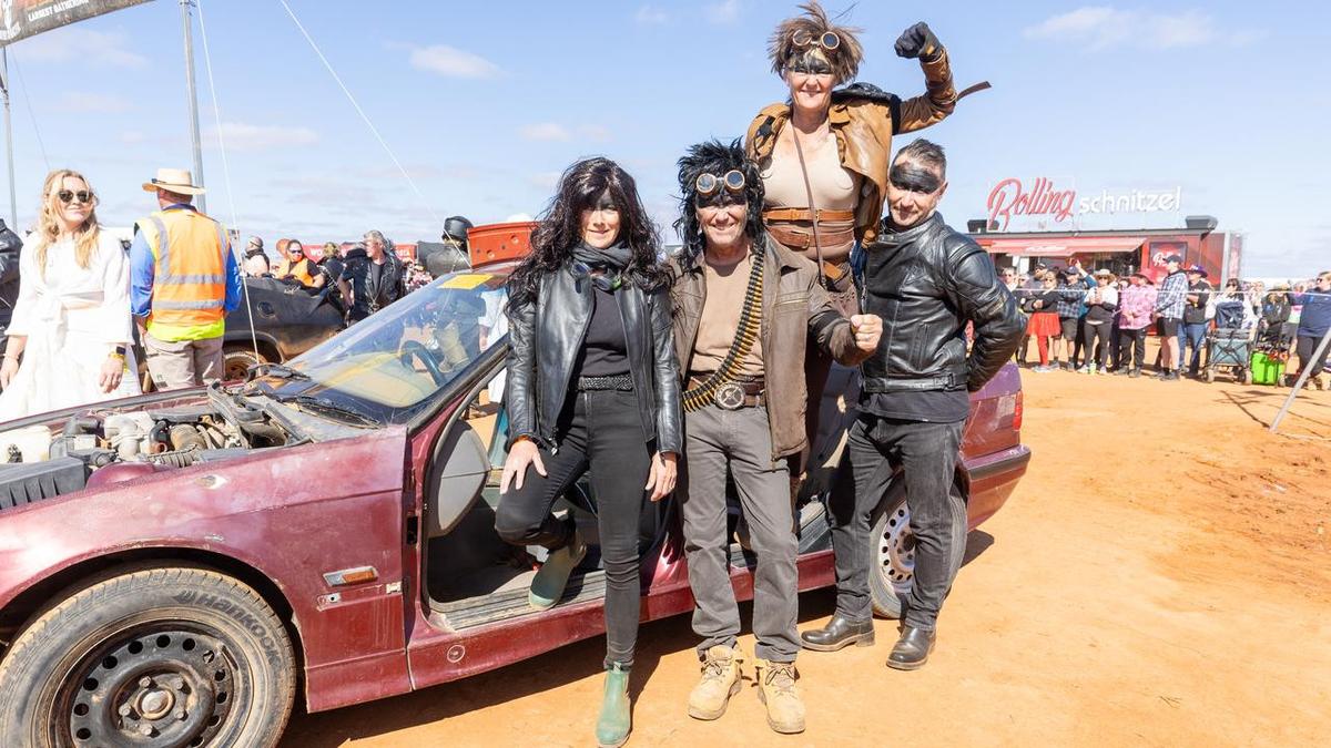Mad Max Fans Gear Up for Mundi Mundi Bash in Australia