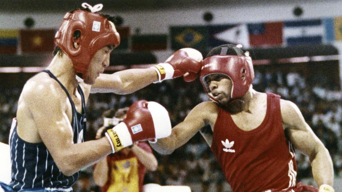 South Korean Boxer Returns Olympic Gold Medal to Roy Jones Jr.