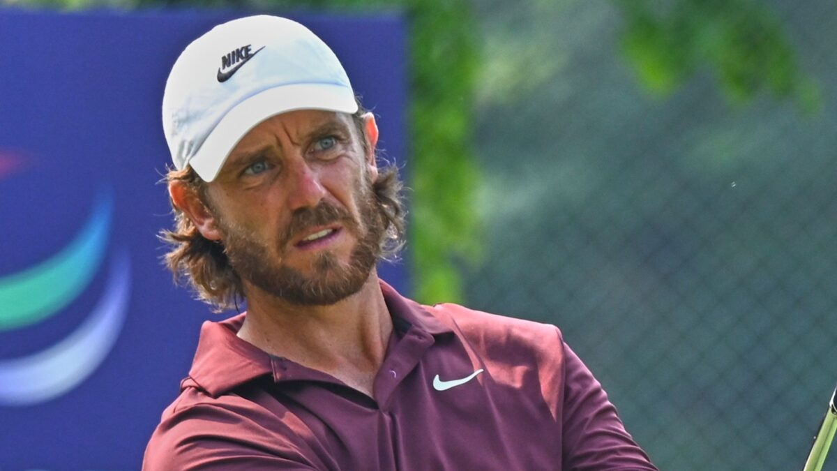 Fleetwood and Lowry Chase Lead at DP World India Championship