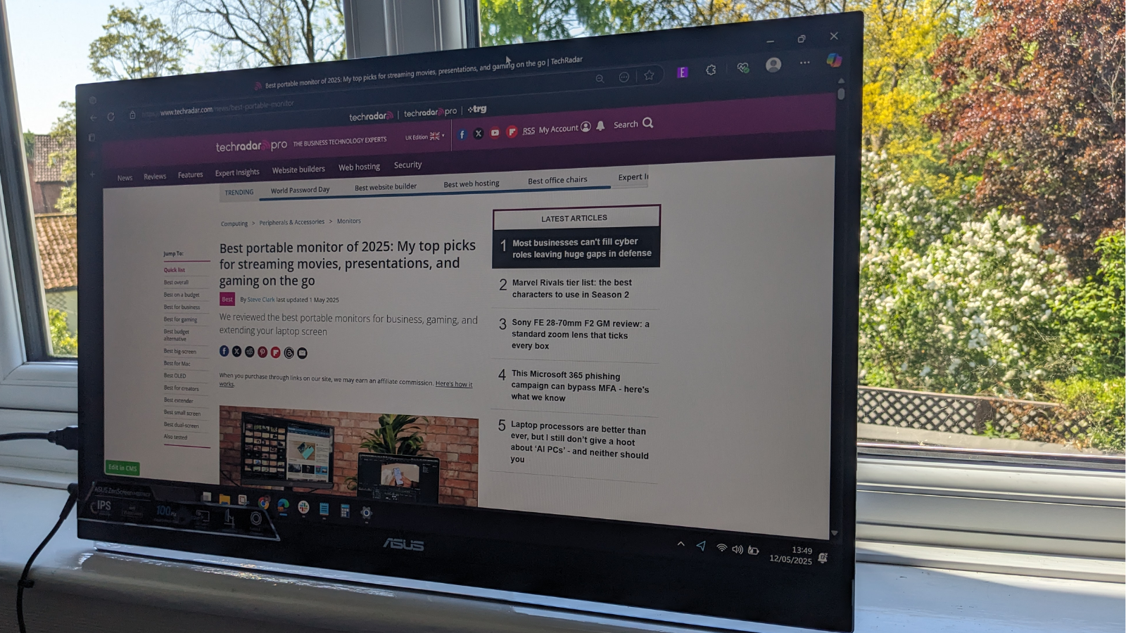 Portable Displays Expand: Are Businesses Ready to Upgrade?