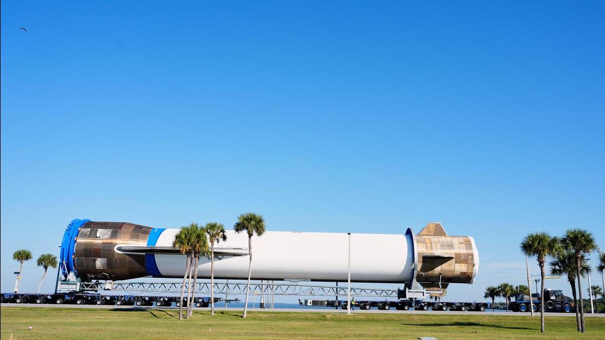 Blue Origin Unveils New Glenn 9x4 Rocket Amid Launch Expansion