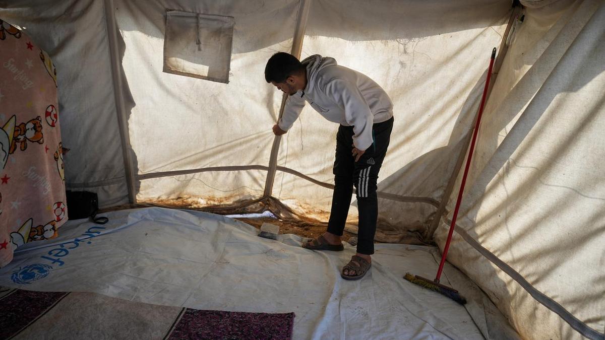 Heavy Winter Rains Devastate Gaza's Muwasi Tent Camp