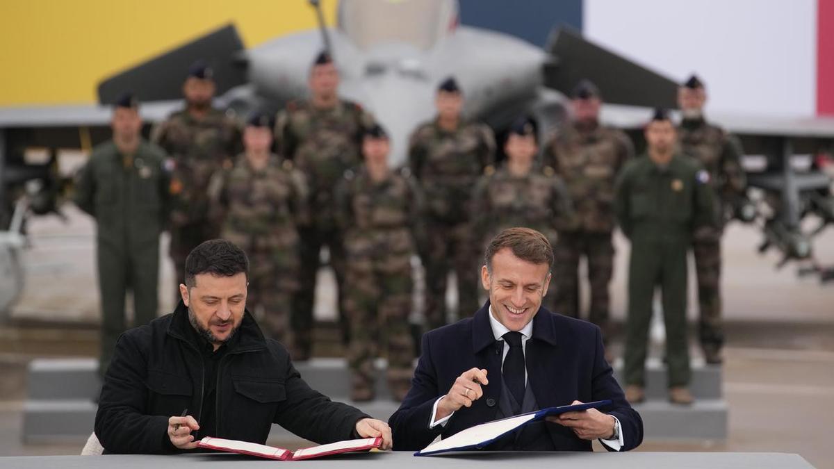 Ukraine Secures Historic Deal for 100 French Rafale Jets