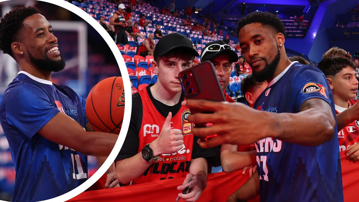 Bryce Cotton Receives Emotional Tribute from Wildcats Fans